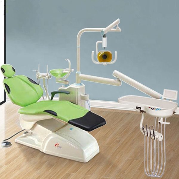 Comfortable Dental Unit with Halogen Lamp C32